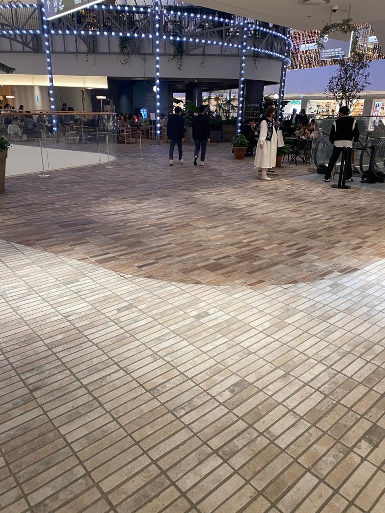 Hyundai Store: architectural project