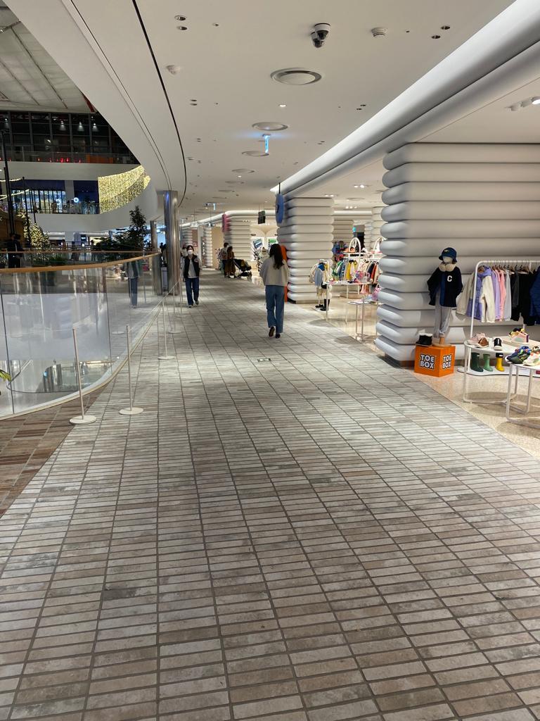 Hyundai Store: architectural project